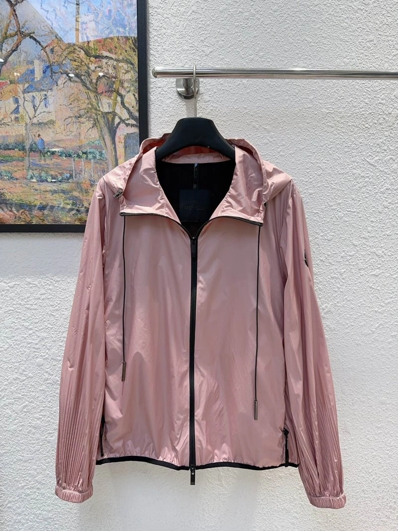Low-cost Moncler Outwear
