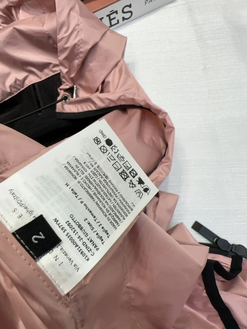 Low-cost Moncler Outwear