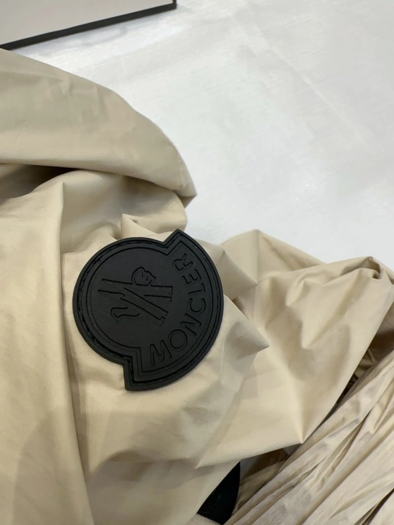 High fidelity Moncler Outwear