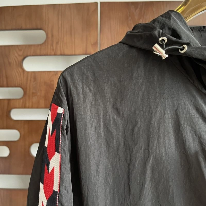 Legit Moncler Outwear