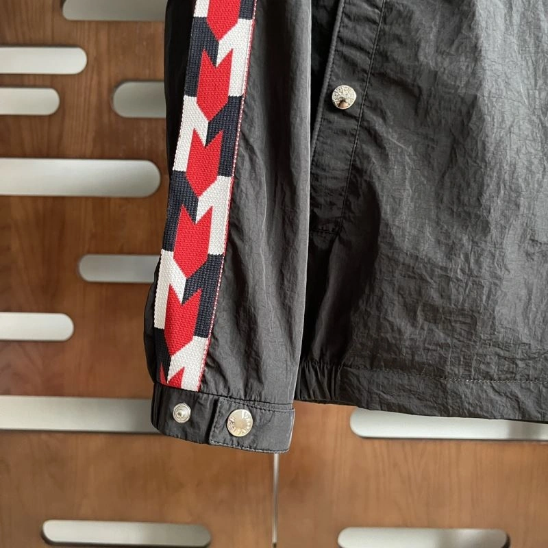 Legit Moncler Outwear