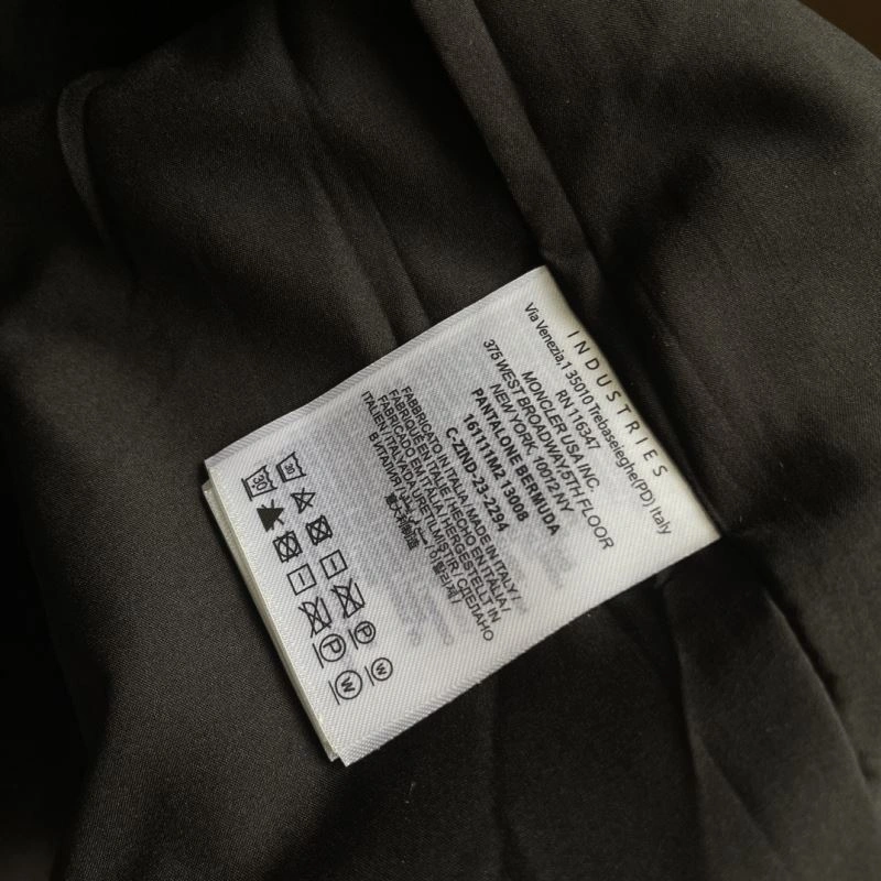 Legit Moncler Outwear