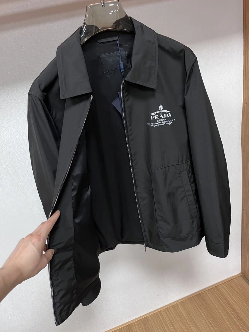Bargain Moncler Outwear
