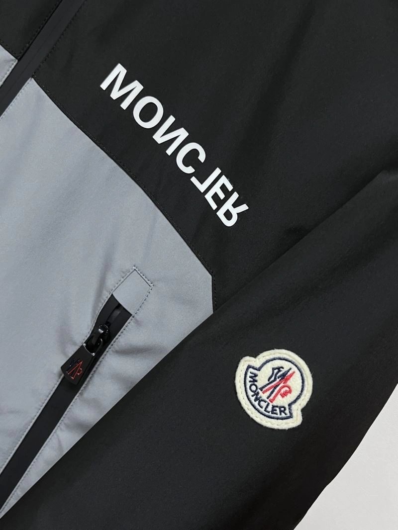 Top match Moncler Outwear