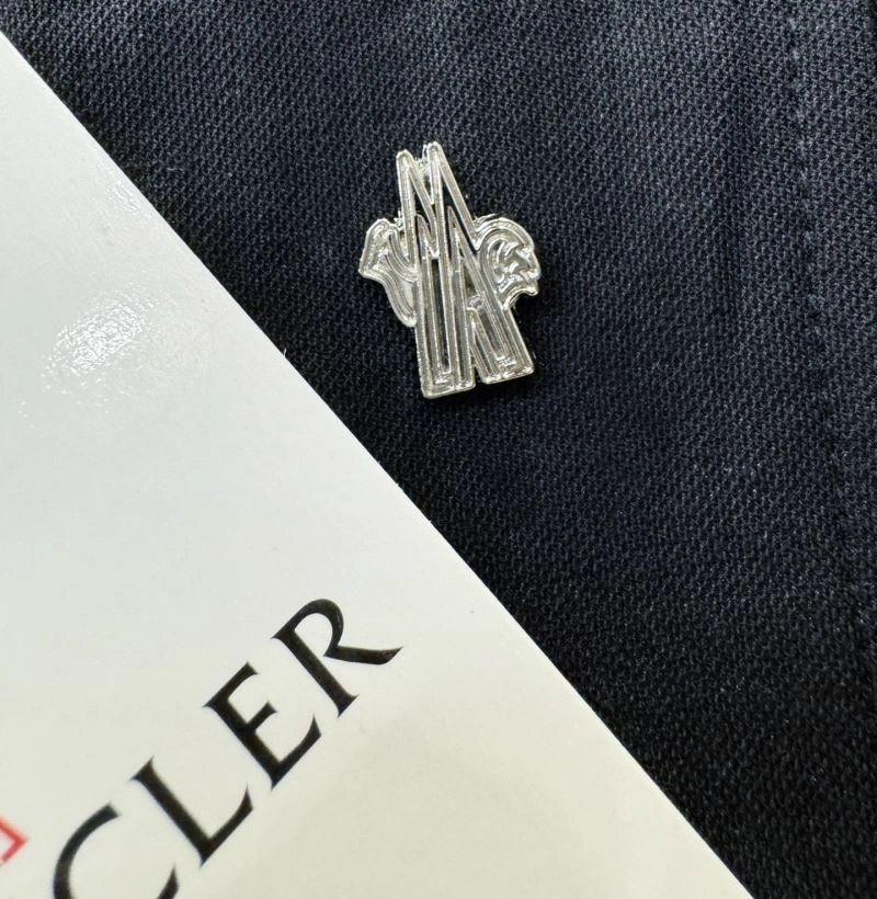 Low-cost Moncler Outwear