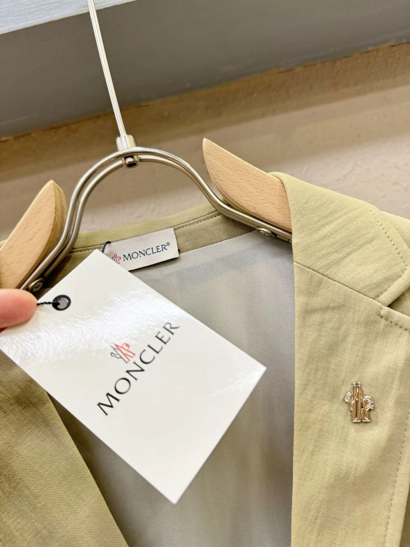 Perfect replica Moncler Outwear
