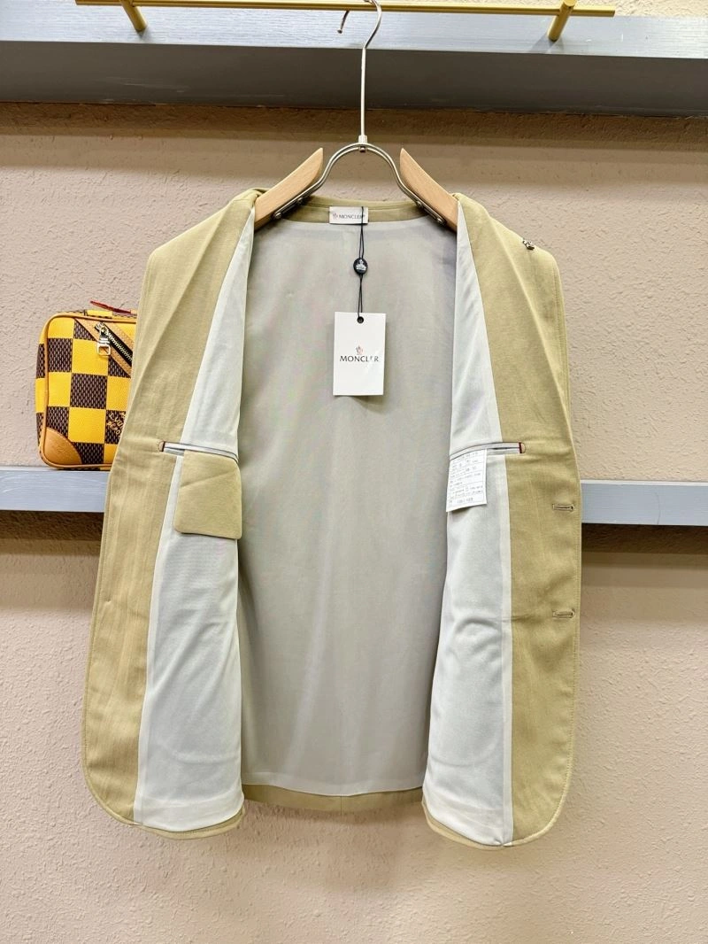 Perfect replica Moncler Outwear