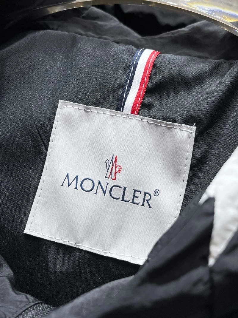 Top mirror Moncler Outwear