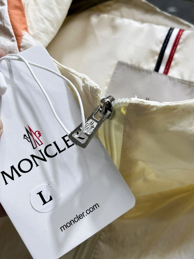 Precise copy Moncler Outwear