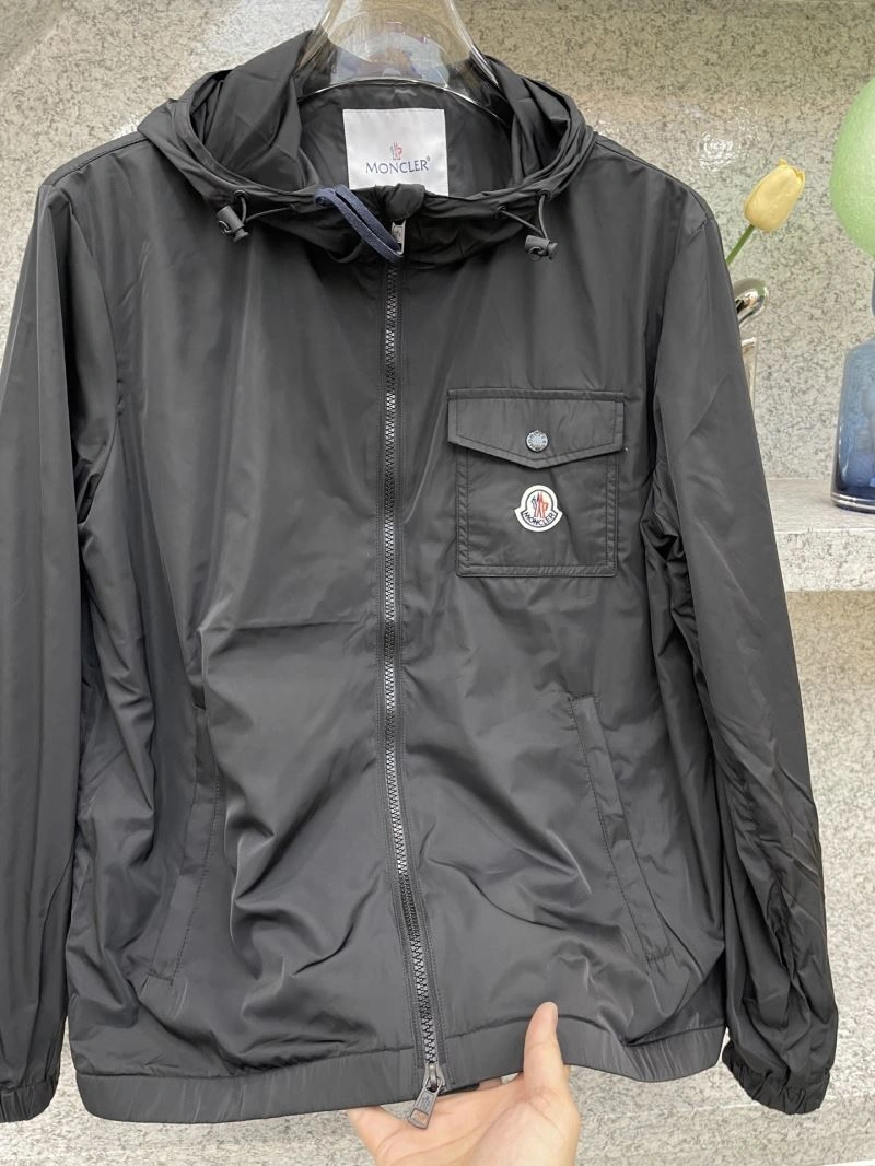 Top match Moncler Outwear