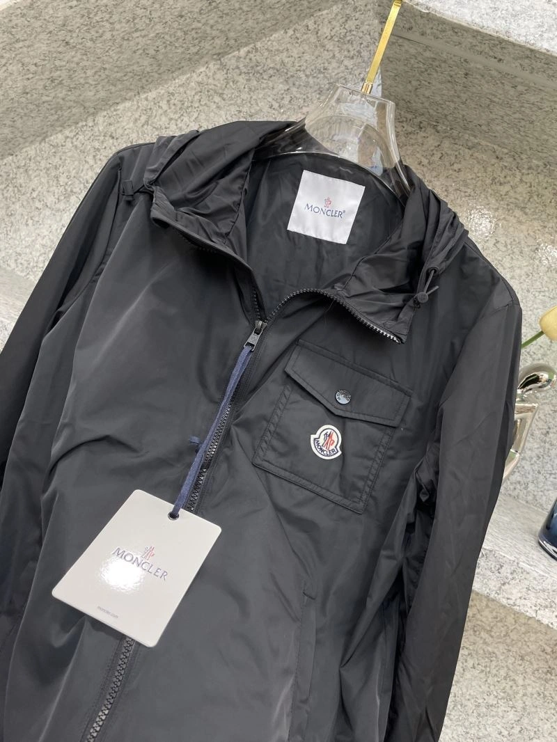 Top match Moncler Outwear