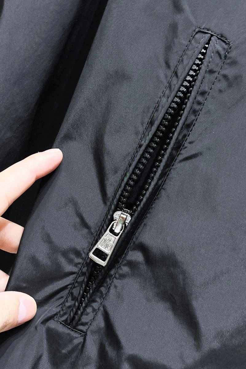 Legit Moncler Outwear