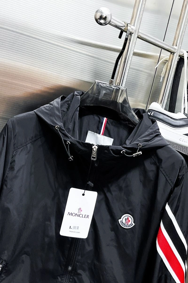 Legit Moncler Outwear