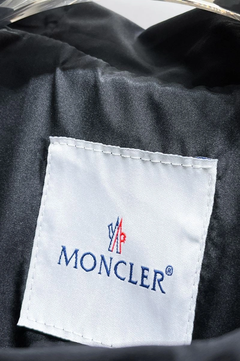 Bargain Moncler Outwear