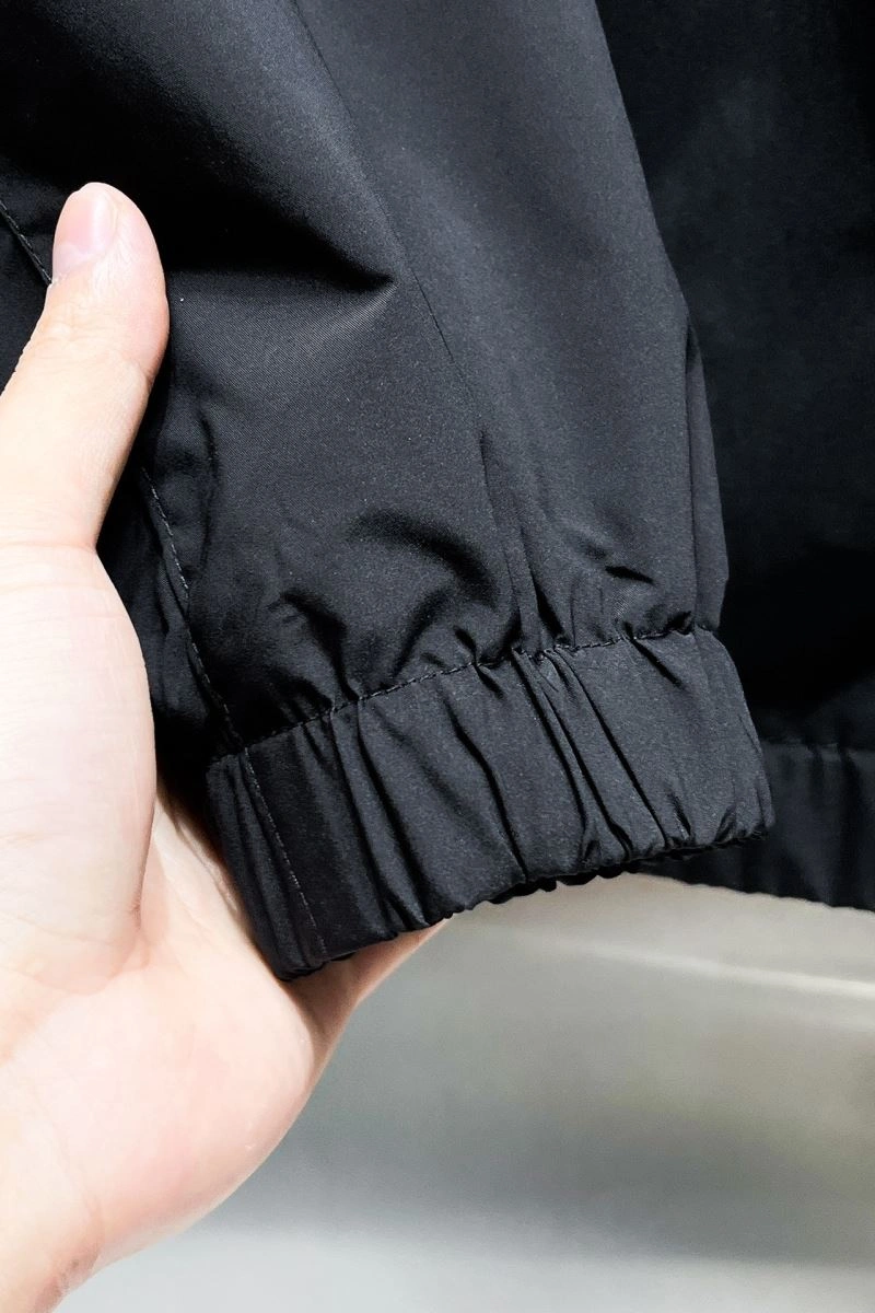 Bargain Moncler Outwear