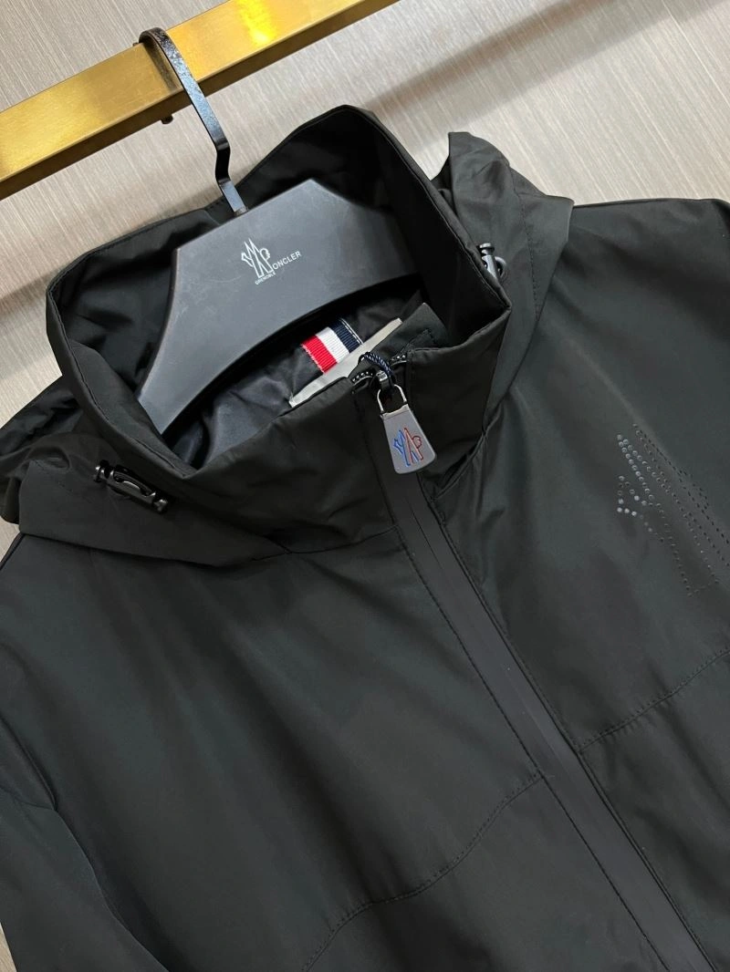 Low-cost Moncler Outwear