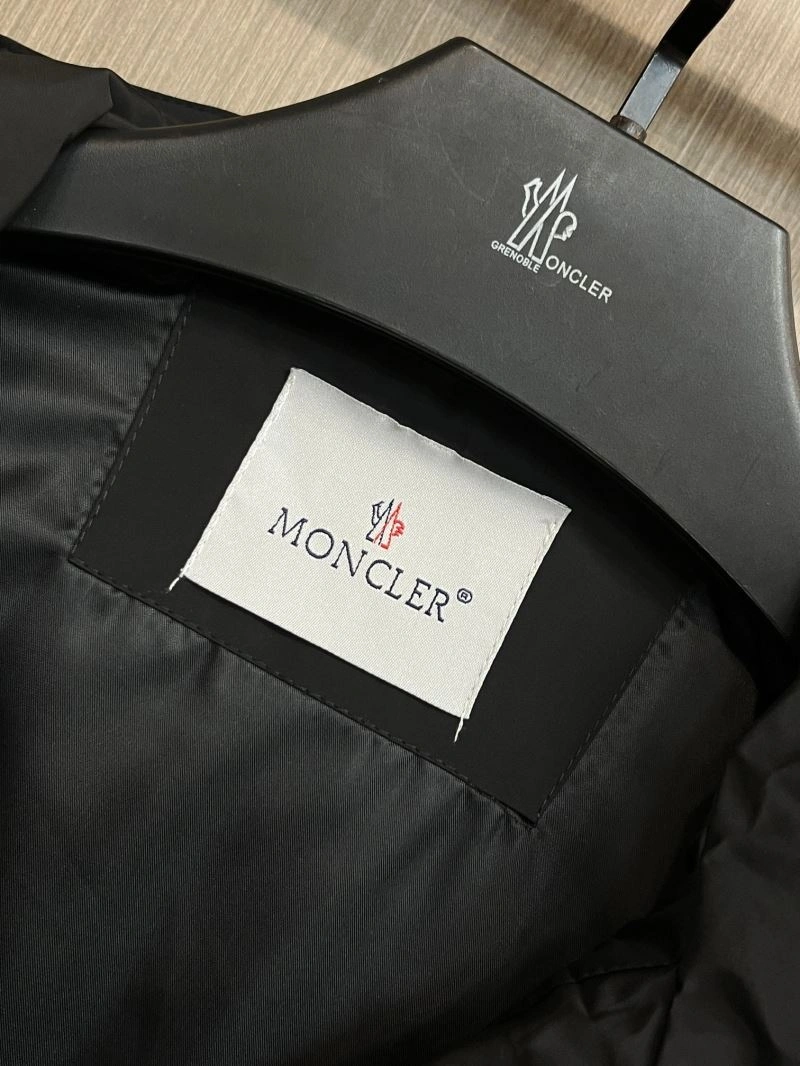 Top match Moncler Outwear