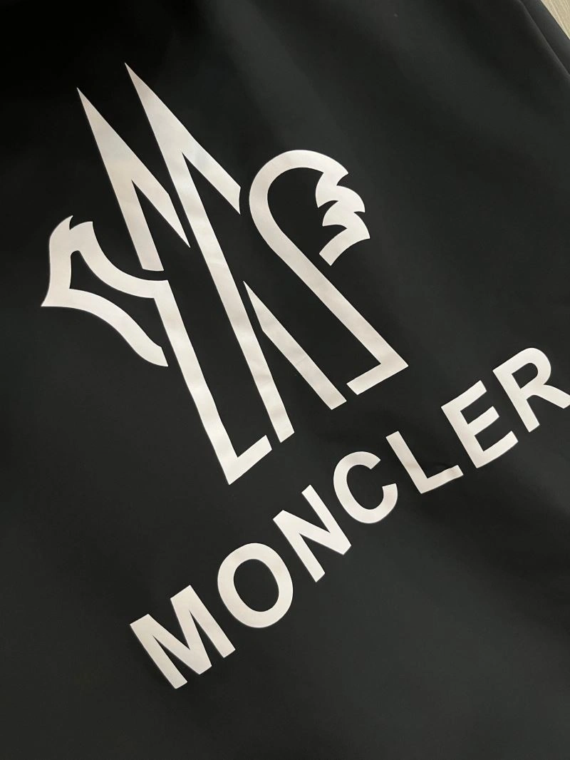 Top match Moncler Outwear