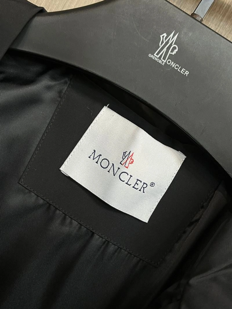 Precise copy Moncler Outwear