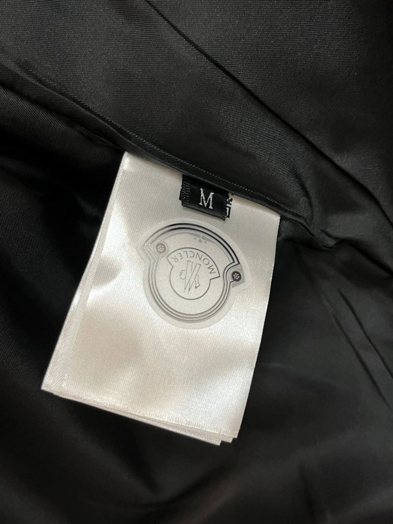 Precise copy Moncler Outwear