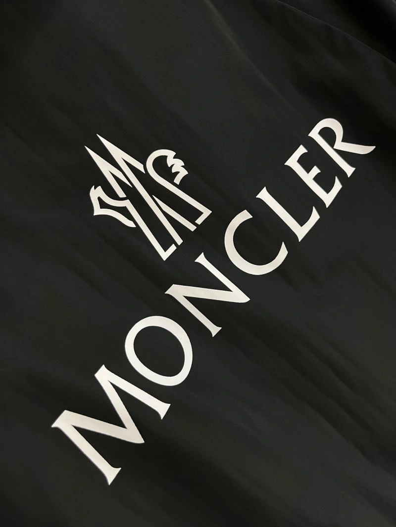 Top mirror Moncler Outwear