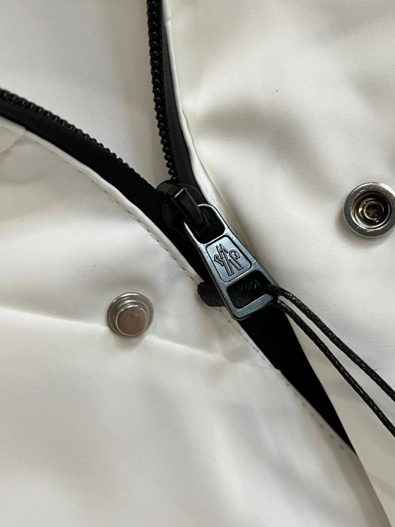 Brand-original Moncler Outwear