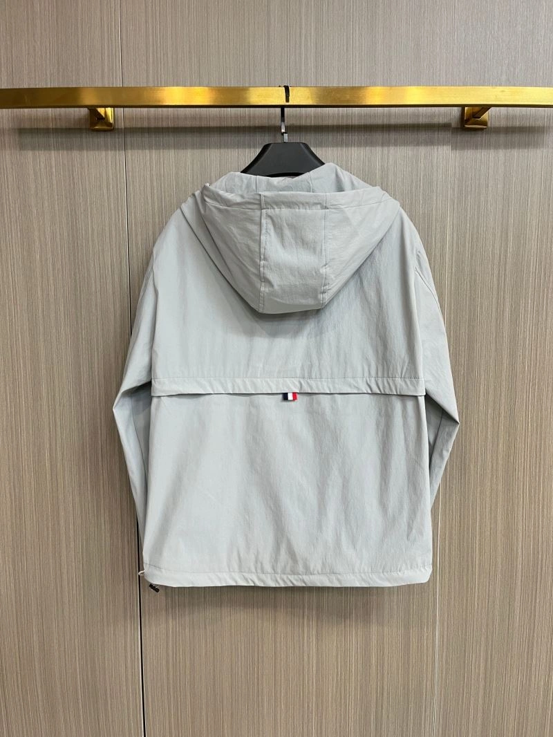 Legit Moncler Outwear