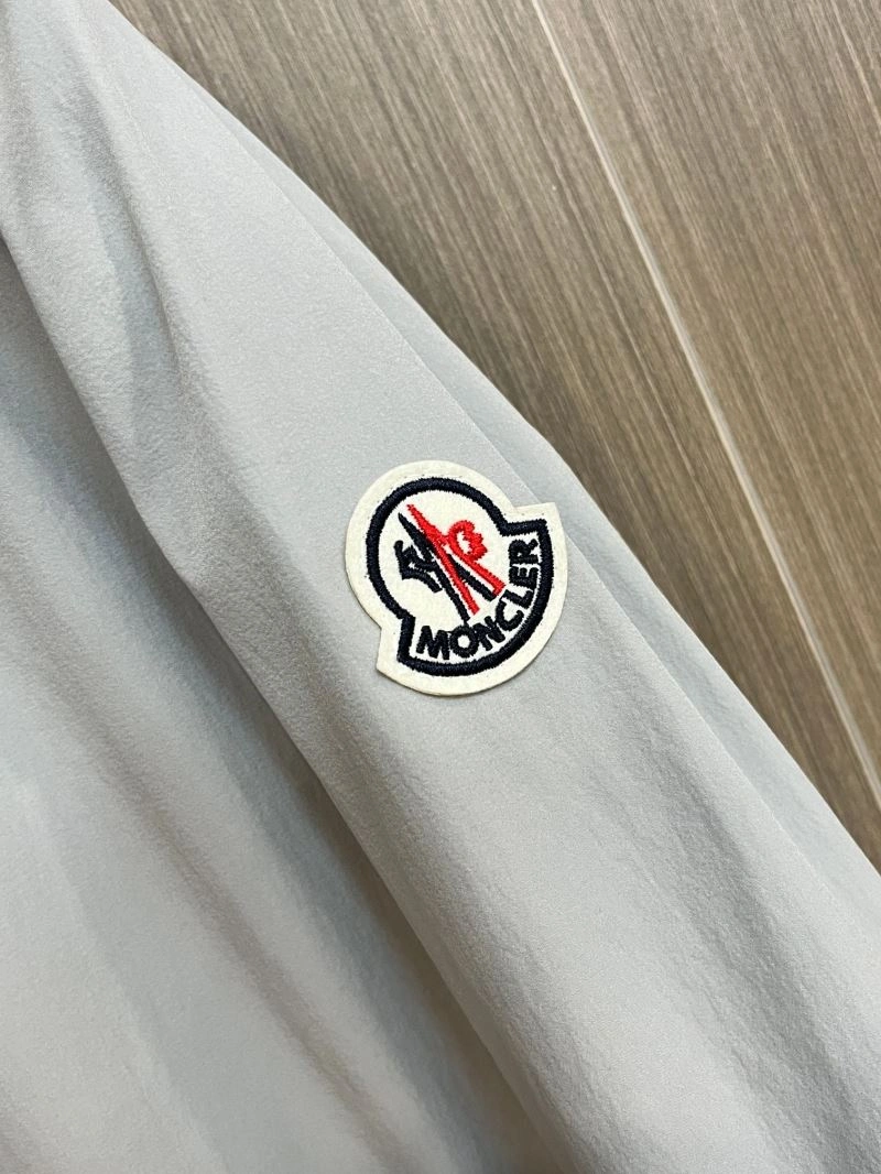 Legit Moncler Outwear