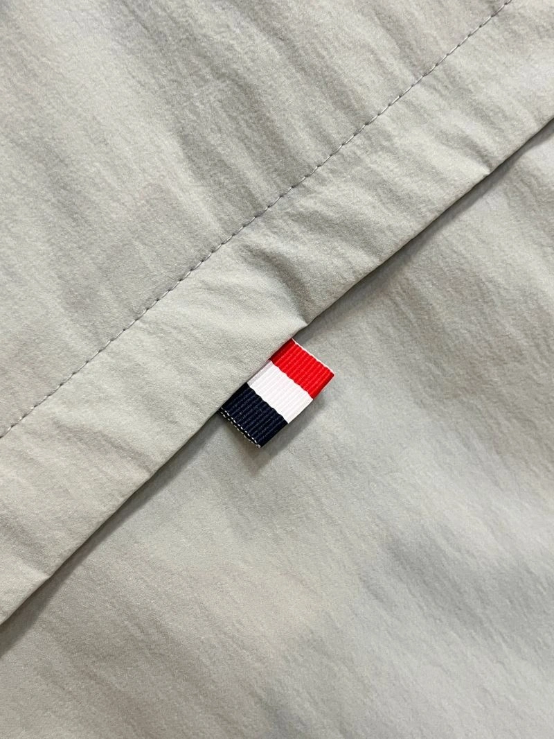 Legit Moncler Outwear