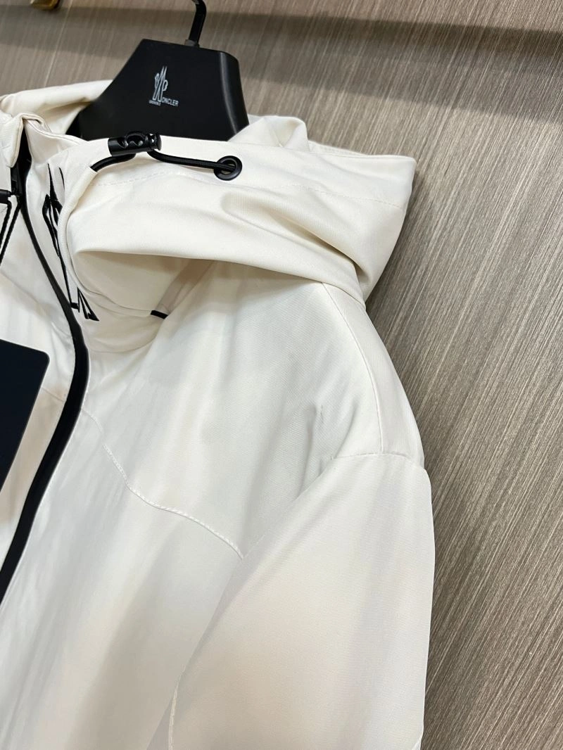 Official Moncler Outwear
