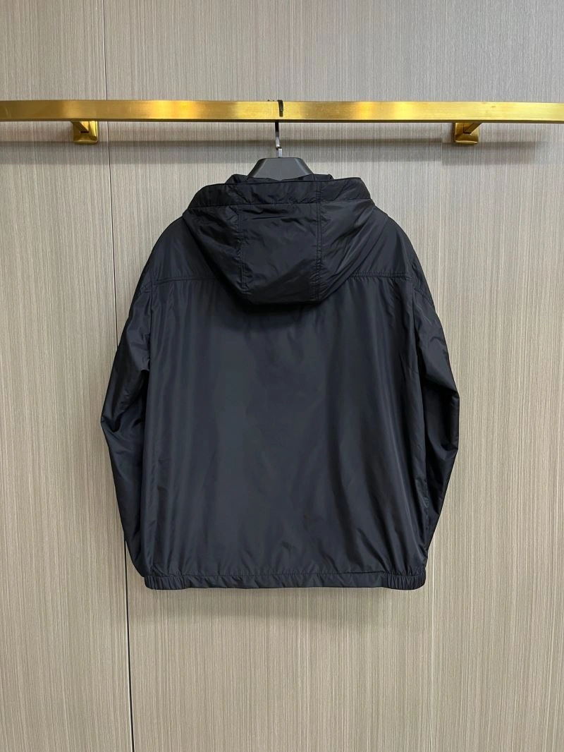 Legit Moncler Outwear