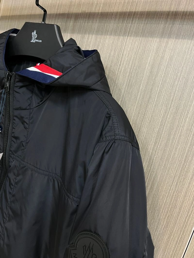 Legit Moncler Outwear