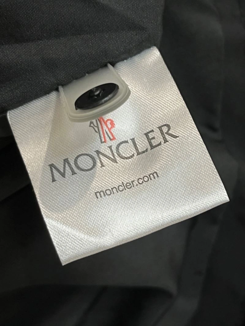 Brand-original Moncler Outwear