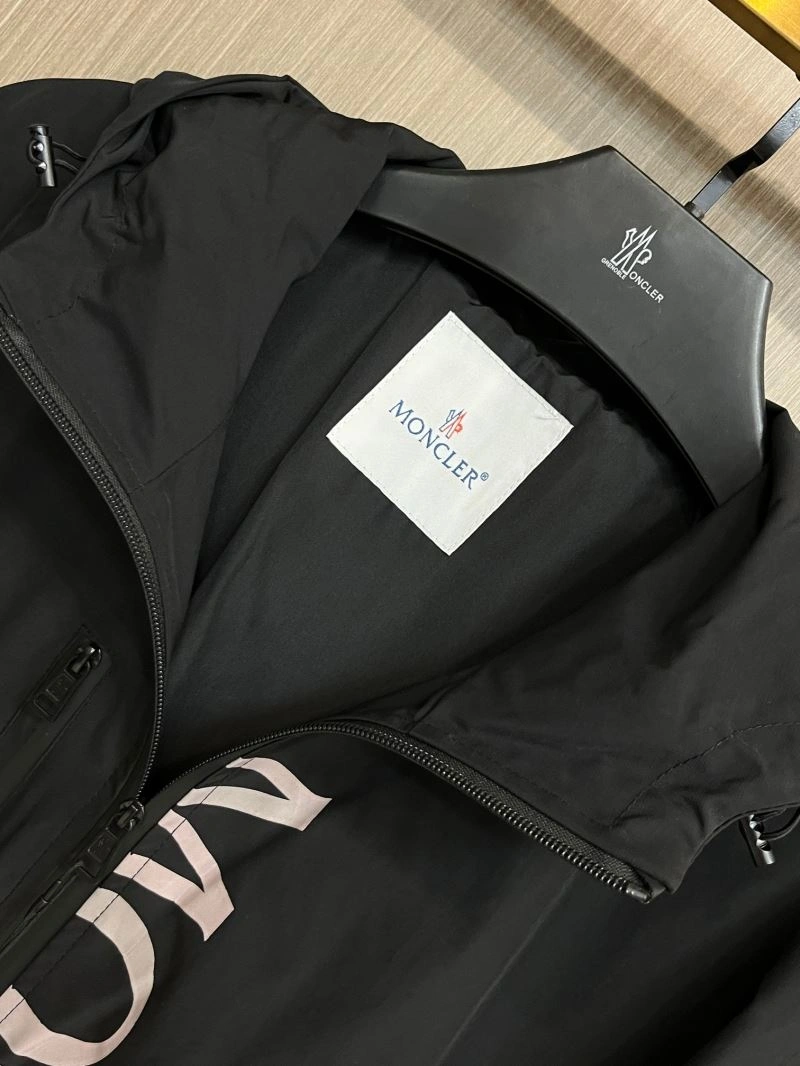 Brand-original Moncler Outwear