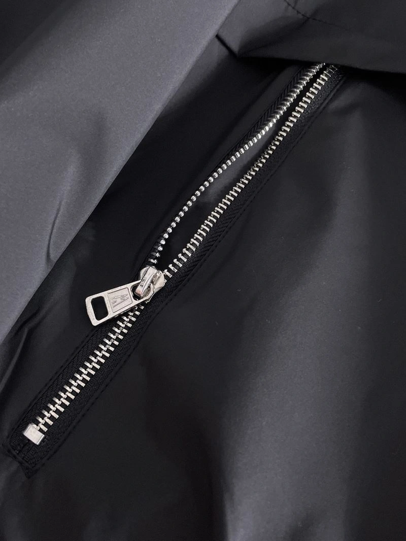 Bargain Moncler Outwear