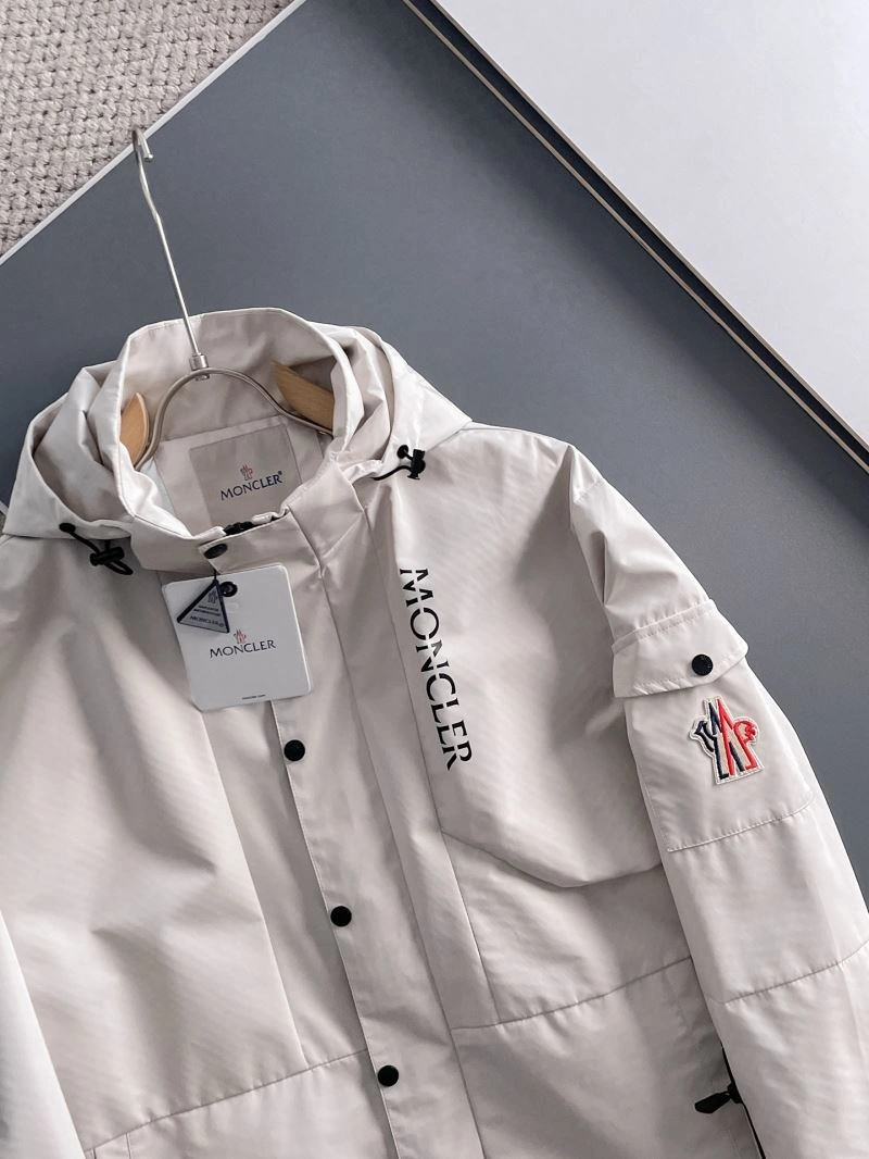 Accurate model Moncler Outwear