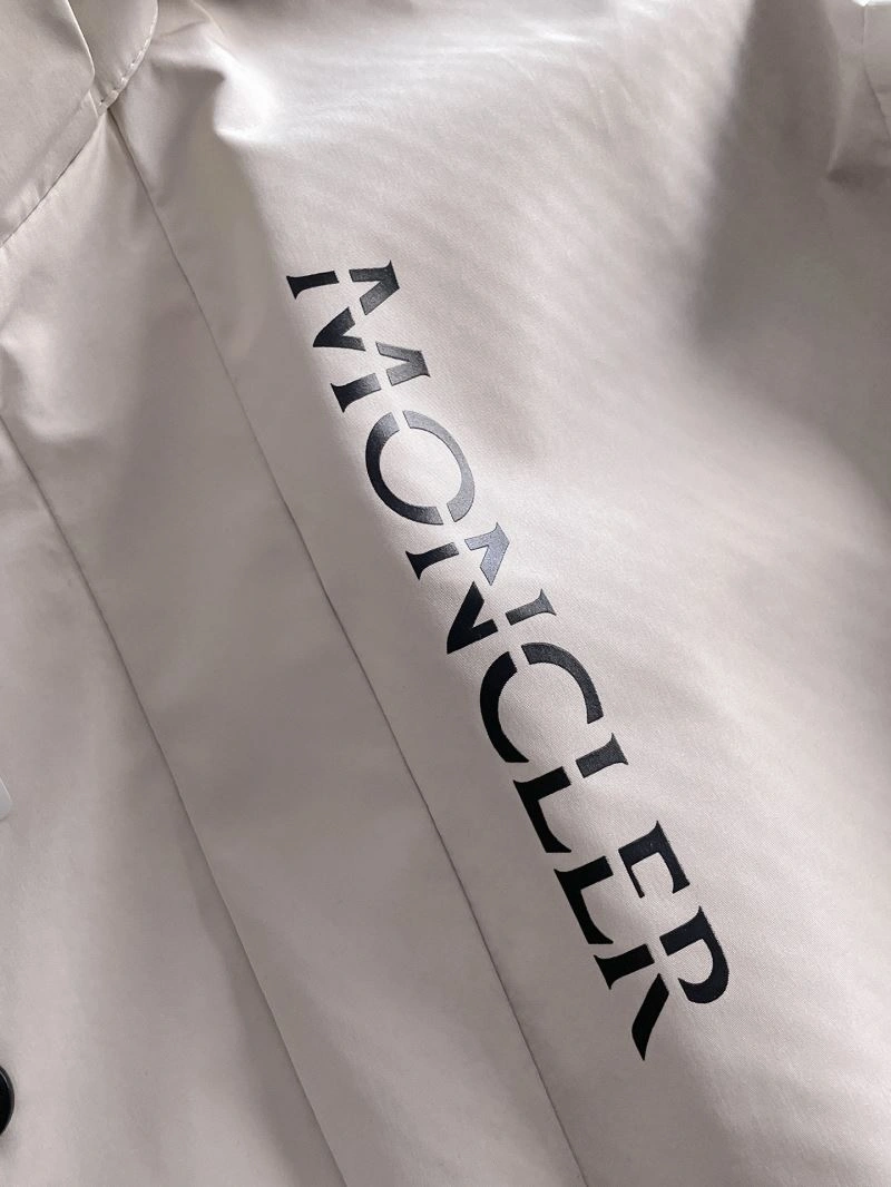Accurate model Moncler Outwear