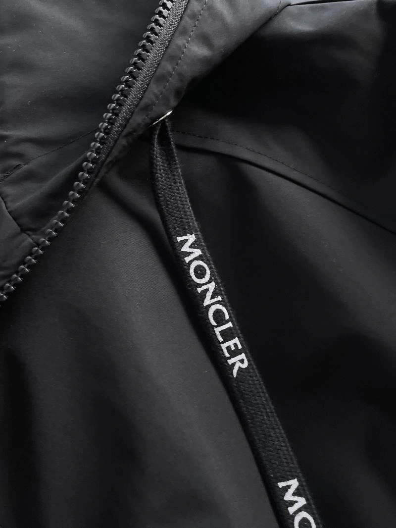 Top match Moncler Outwear