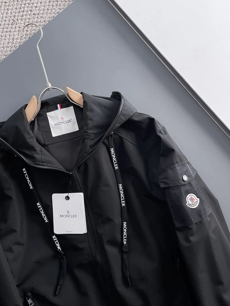 Top match Moncler Outwear