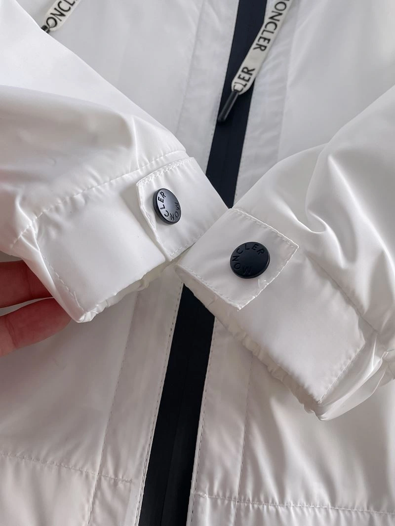 High fidelity Moncler Outwear