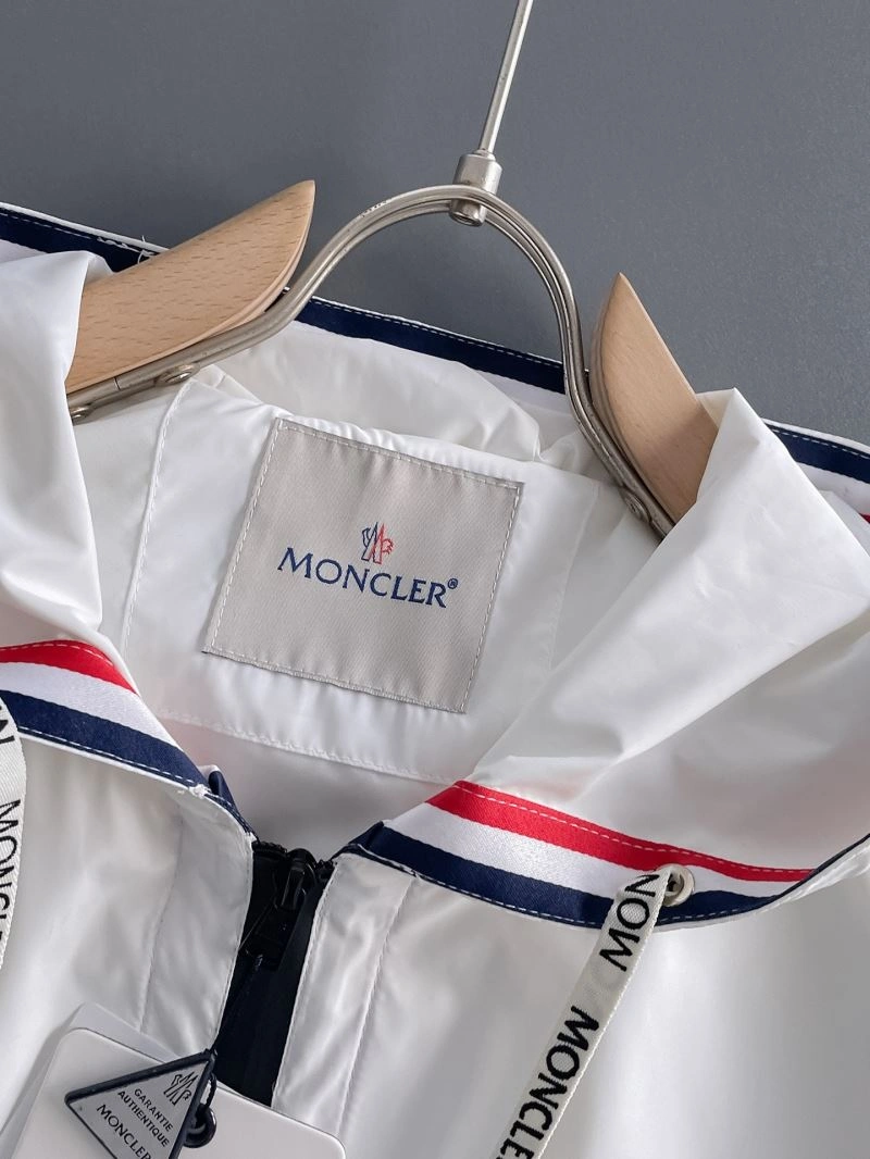 High fidelity Moncler Outwear