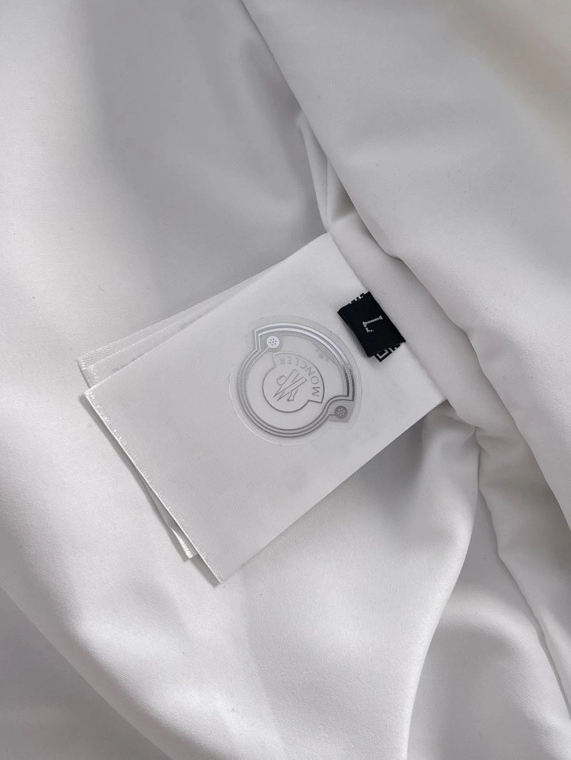 High fidelity Moncler Outwear