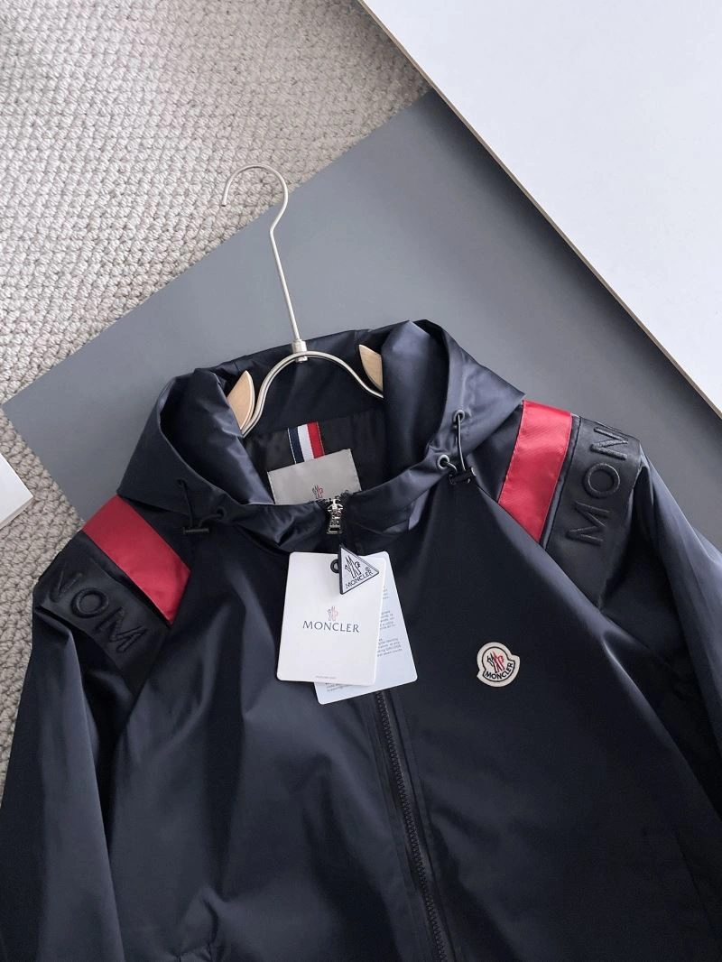 Top mirror Moncler Outwear