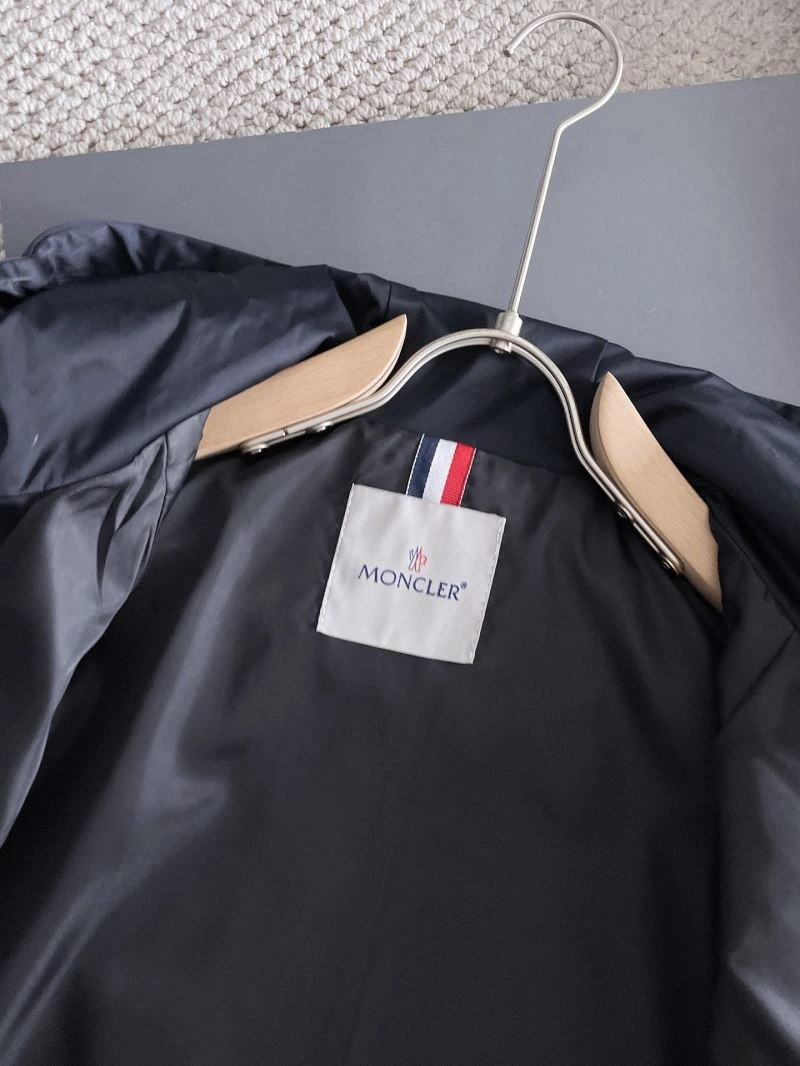 Top mirror Moncler Outwear