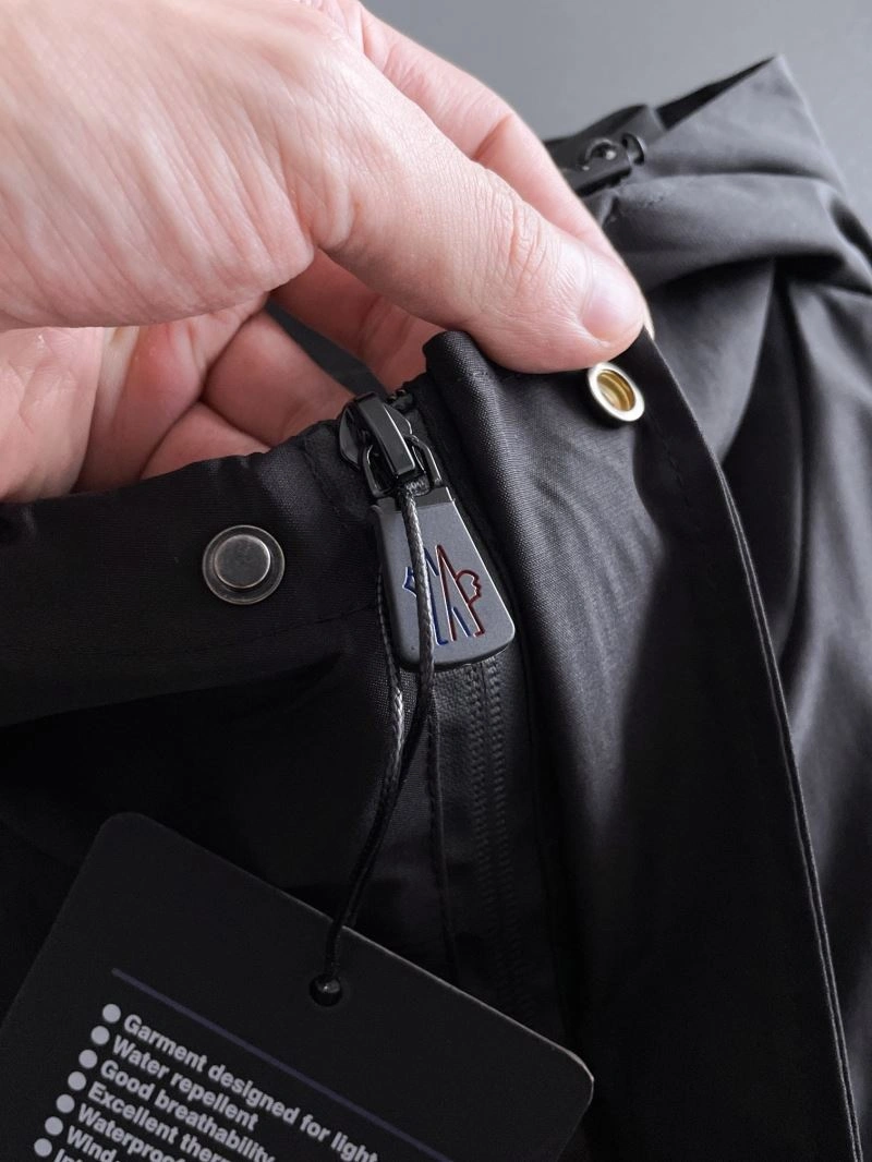 Official Moncler Outwear