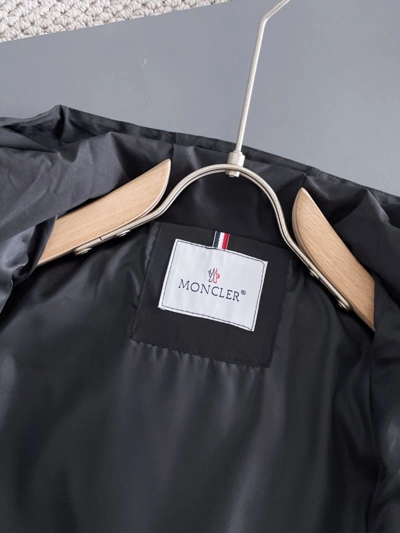 Official Moncler Outwear