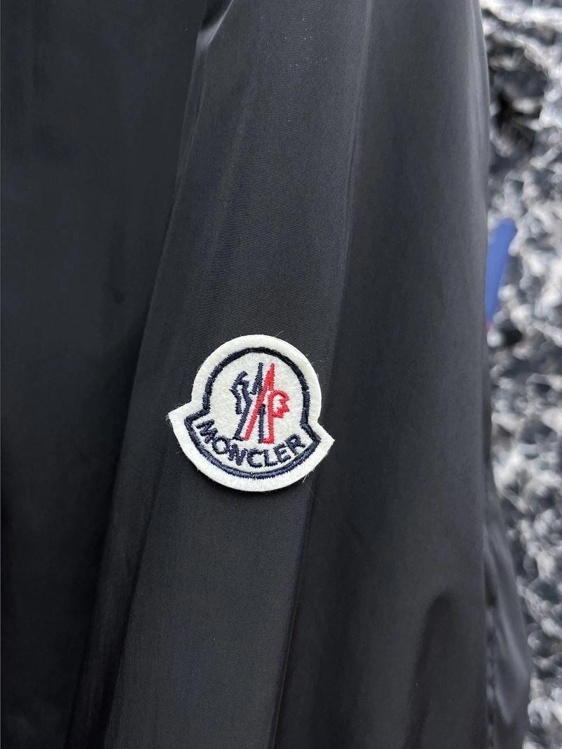 Low-cost Moncler Outwear