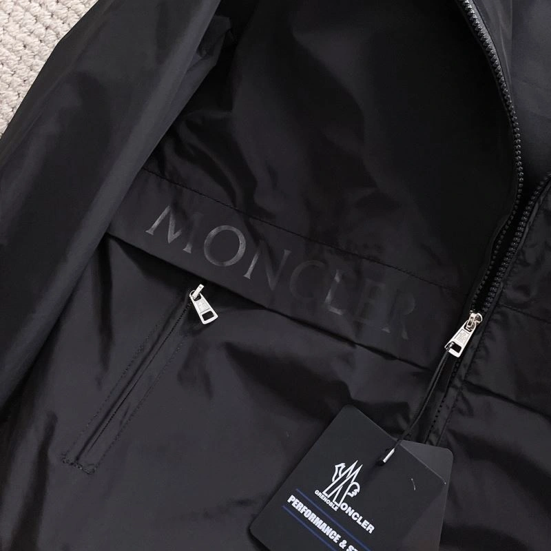 Low-cost Moncler Outwear