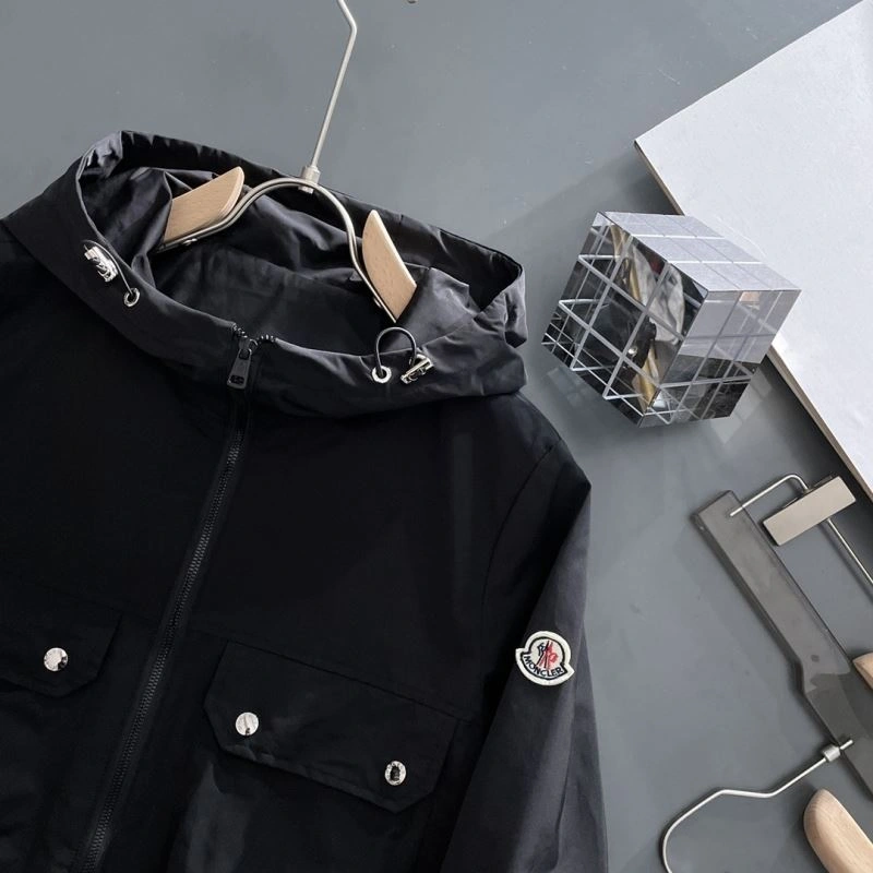 Accurate model Moncler Outwear