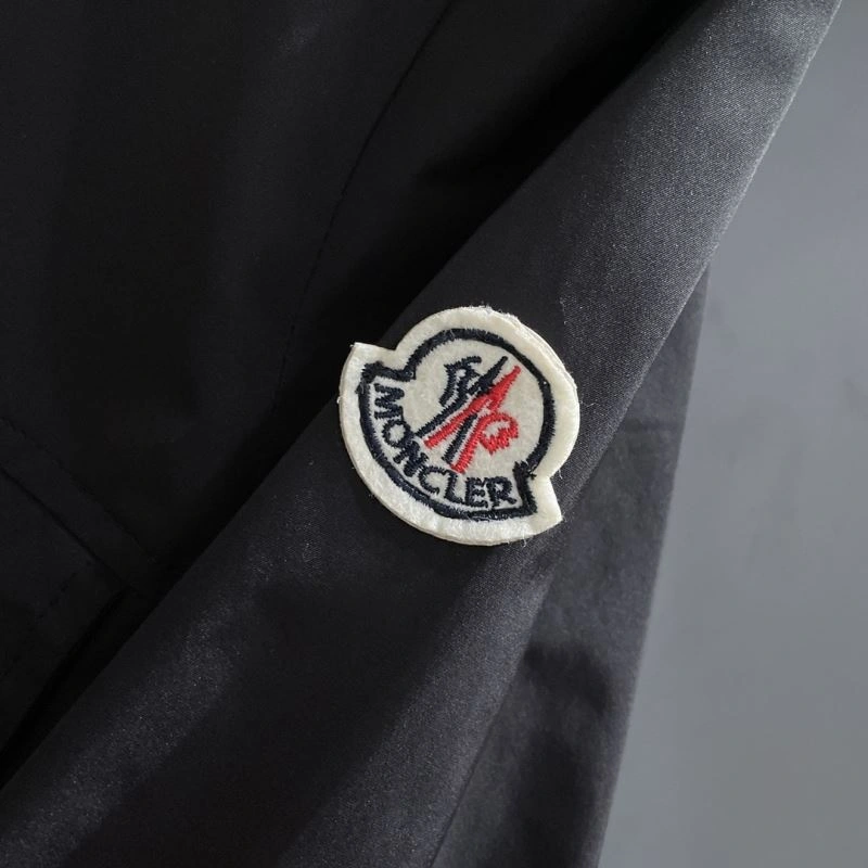 Accurate model Moncler Outwear